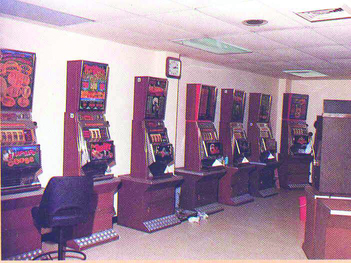 1990 | The American Club